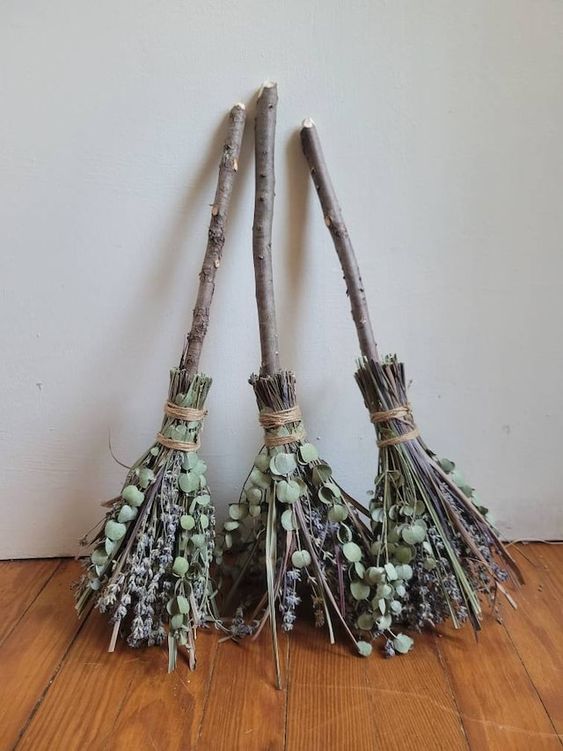 DIY Witch’s Broom workshop – Oct 6 – Decor Designer in Tehachapi CA